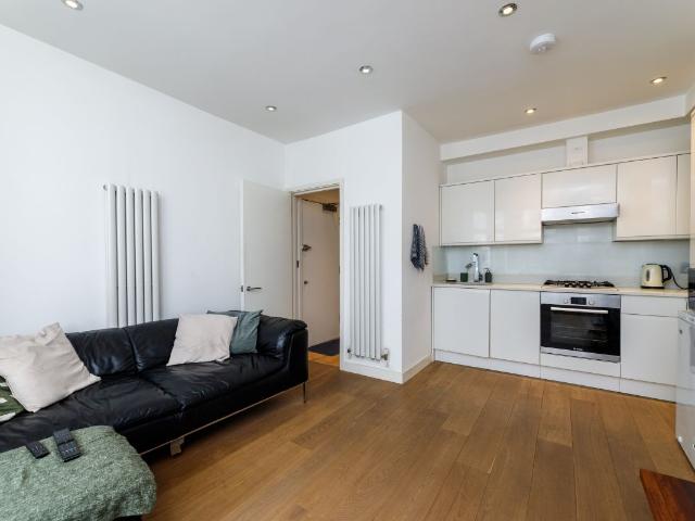 Shepherds Bush Road, London W6, 1 bed flat to rent, £2,300 pcm | PrimeLocation