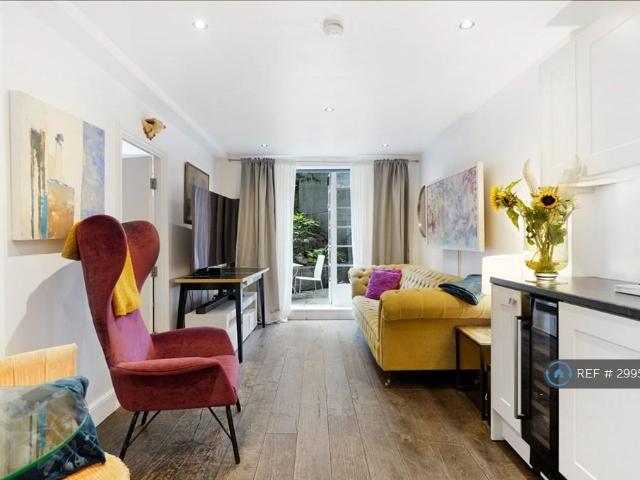 Shepherds Bush Road, London, W6 2 bed flat to rent £3,250 pcm £750 pw