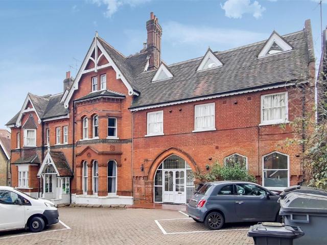 Shepherds Hill, Highgate, London, N6 1 bed apartment to rent £2,253 pcm £520 pw