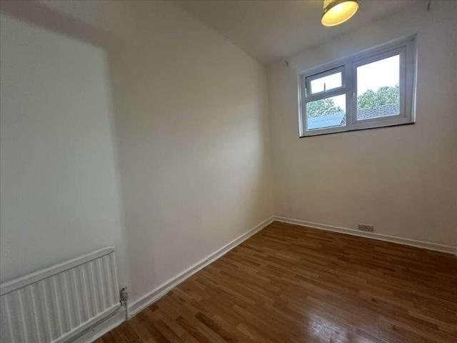 Shepherds Path, Northolt, UB5