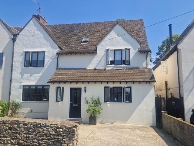 Shepherds Way, Cirencester, GL7 4 bed semi detached house to rent £2,550 pcm £588 pw
