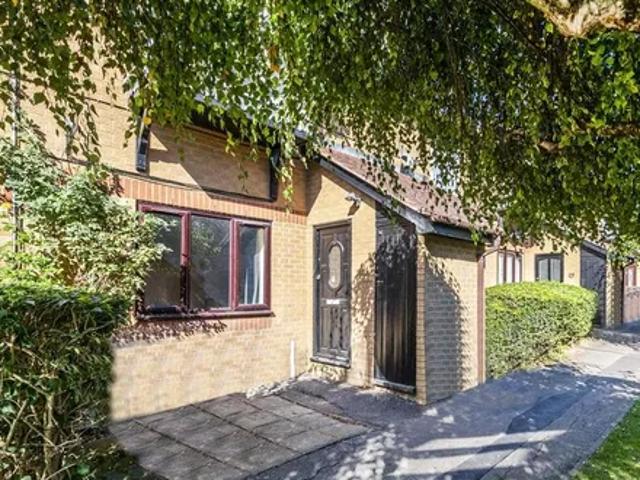 Shepherds Walk, London, NW2 7BP, United Kingdom | 2 bed apartment for rent #138512490 | Rentberry