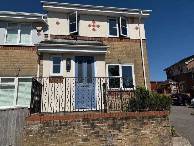 Sheppard Way, Portslade BN41 3 bed semi detached house to rent £1,795 pcm £414 pw