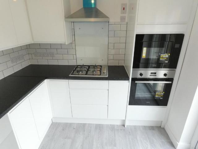 Sheppey Road, Beacontree RM9 2 bed terraced house to rent £1,900 pcm £438 pw