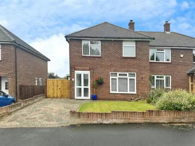 Sheppey Road Maidstone ME15 3 bed semi detached house to rent.