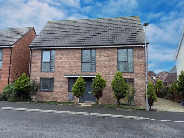 Shepton Road, Broughton, Milton Keynes MK10, 4 bed detached house to rent, £2,350 pcm | PrimeLocation