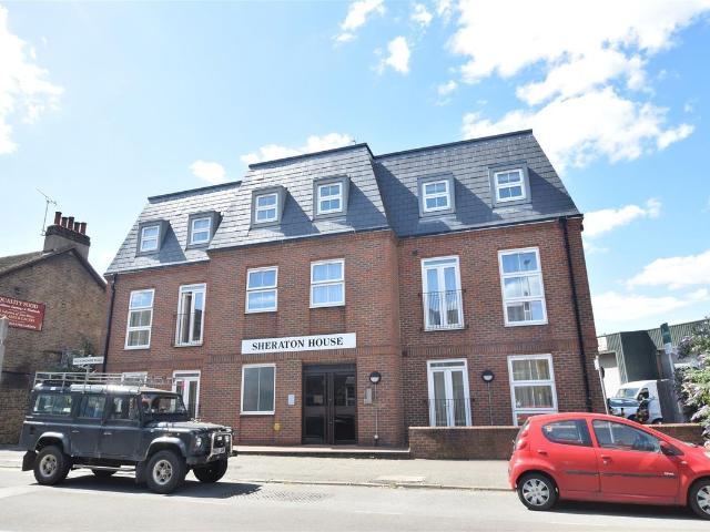 Sheraton House, Rockingham Road, Uxbridge UB8, 1 bed flat to rent, £1,550 pcm | PrimeLocation