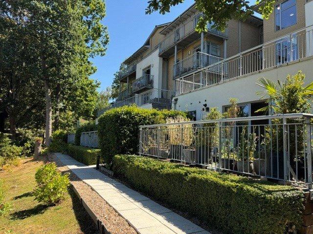 Sherbourne Place, Linden Fields 3 bed apartment to rent £2,600 pcm £600 pw