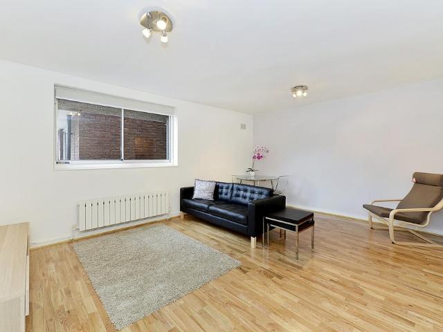 Sherborne Court, Cromwell Road. 1 bed flat to rent £2,578 pcm £595 pw