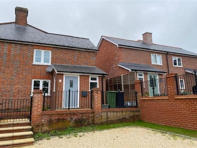 Sherborne St. John, Hampshire 2 bed cottage to rent £1,495 pcm £345 pw