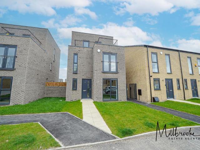 Shergar Way, Salford, M6 4 bed detached house to rent £2,300 pcm £531 pw