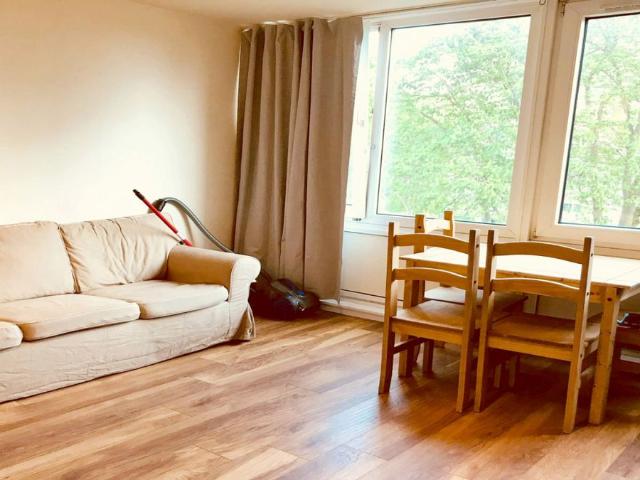 Sherfield Gardens SW15, Room to rent, £850 pcm | PrimeLocation