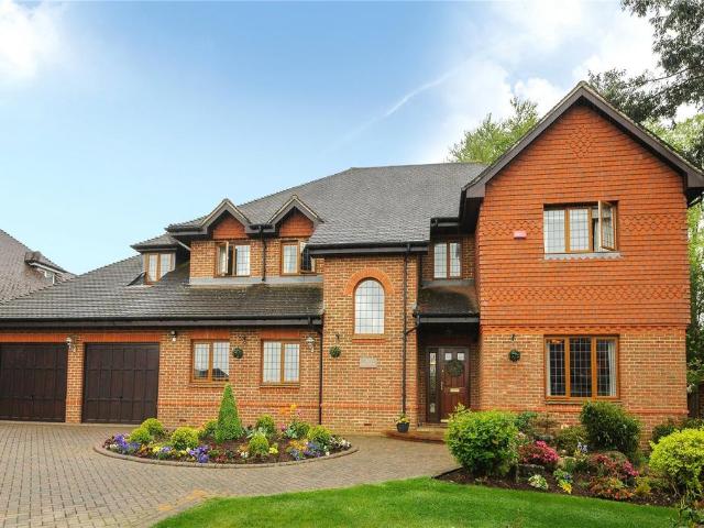 Sheridan Grange, Broomhall Lane. 5 bed detached house to rent £7,500 pcm £1,731 pw
