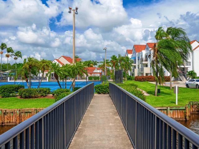 Sheridan Ocean Club Apartments 1 Bedroom Apartment for Rent at 1155 Se 7th Ave, Dania Beach, FL 33004 Dania Beach