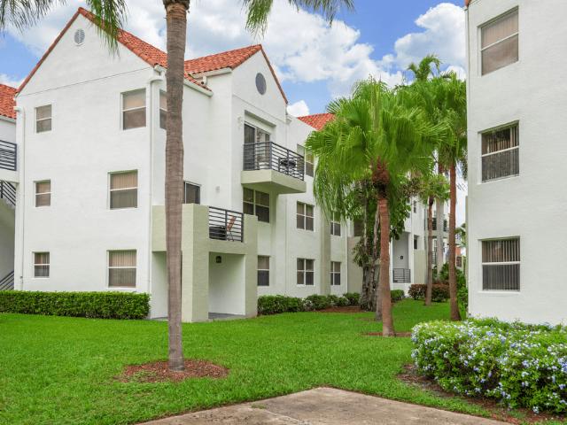 Sheridan Ocean Club Apartments 2 Bedroom Apartment for Rent at 1155 Se 7th Ave, Dania Beach, FL 33004 Dania Beach