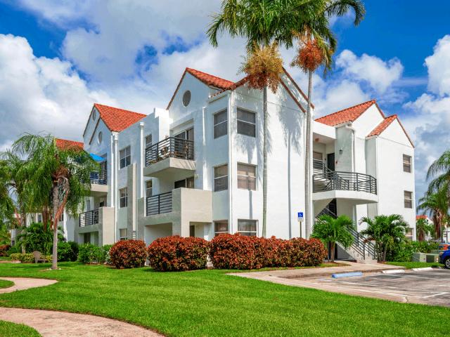 Sheridan Ocean Club Apartments 2 Bedroom Apartment for Rent at 1155 Se 7th Ave, Dania Beach, FL 33004 Dania Beach