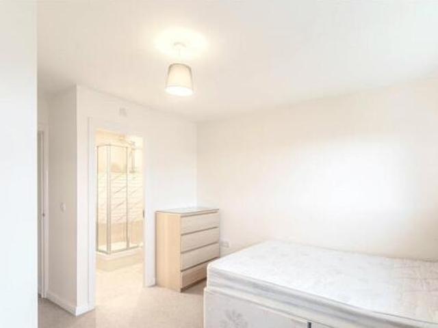 Sheridan Road, Horfield, 4 Bedroom End