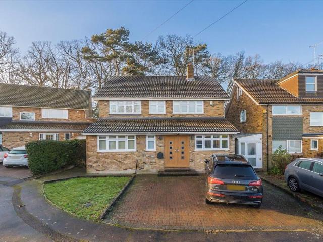 Sheridan Road, Watford WD19 Studio to rent £1,000 pcm £231 pw