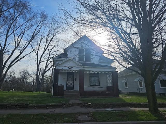 Sheridan St