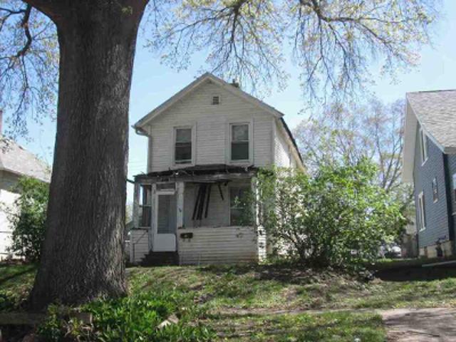 Sheridan St
