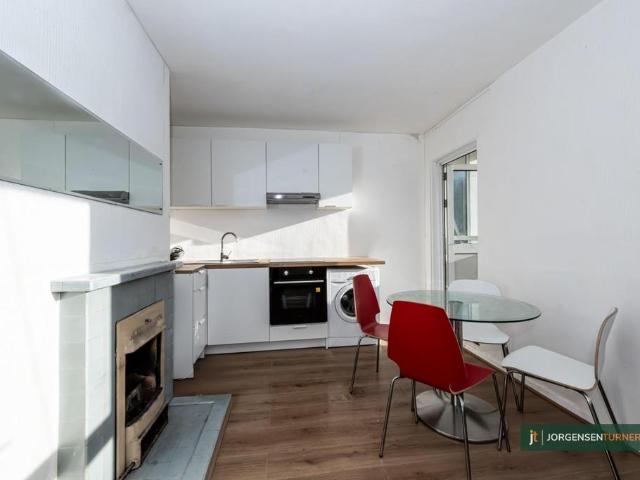 Sherlock court, South Hampstead, NW8 4 bed flat to rent £3,750 pcm £865 pw