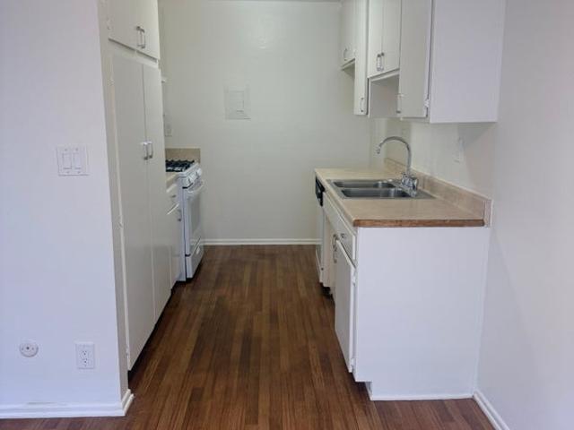 Sherman Manor Apartments