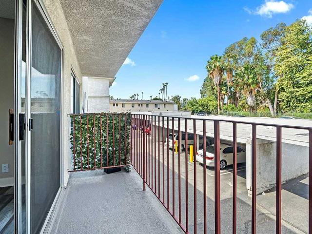 Sherman Oaks Gardens 1 Bedroom Apartment for Rent at 5425 Sepulveda Blvd, Los Angeles, CA 91411 Sherman Oaks