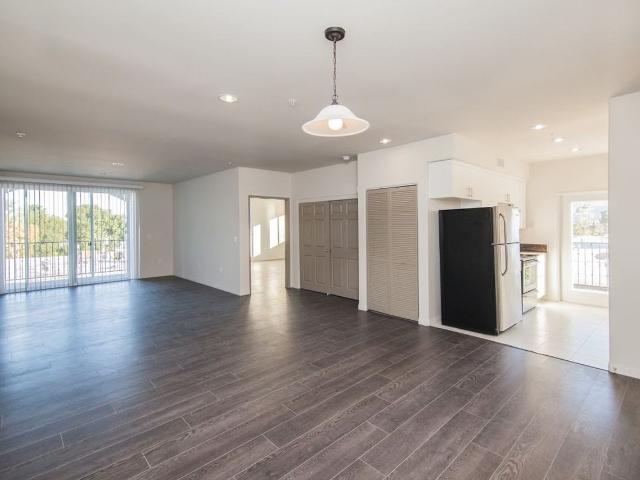 Sherman Oaks Place 3 Bedroom Apartment for Rent at 5100 Woodman Ave, Los Angeles, CA 91423 Sherman Oaks