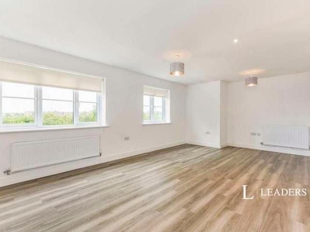 Sherman Avenue, Walton on thames, KT12