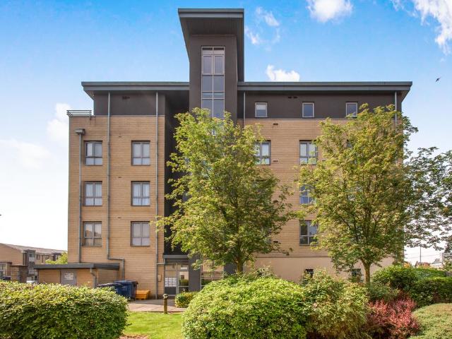 Sherman House, Rustat Avenue. 2 bed flat to rent £1,850 pcm £427 pw