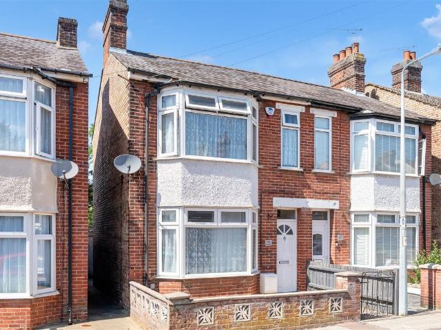 Sherrington Road, Ipswich IP1, 3 bed semi detached house to rent, £1,250 pcm | PrimeLocation