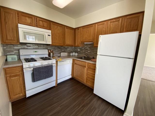 Sherry Lake Apartment Homes 1 Bedroom Apartment for Rent at 1801 Butler Pike, Conshohocken, PA 19428