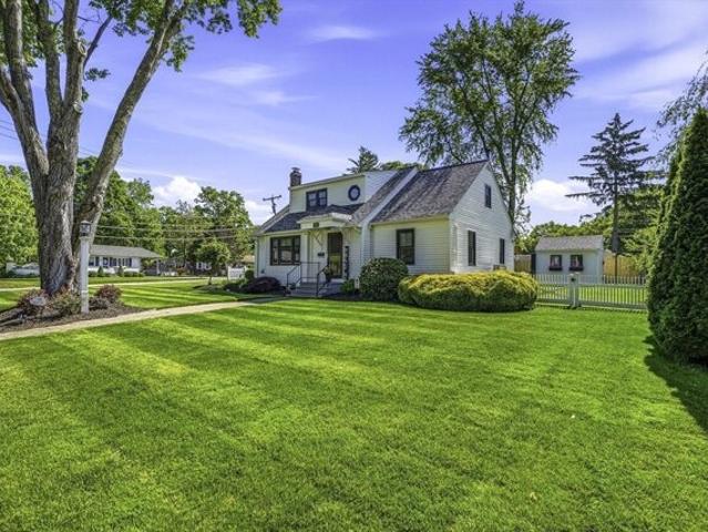 Sherry St, Northbridge, Home For Sale
