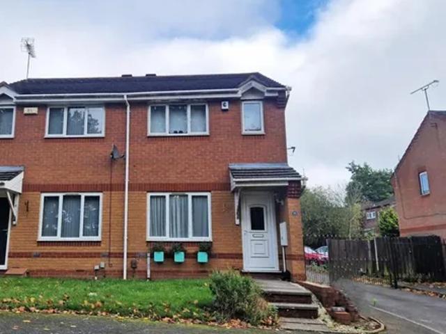 Sherwood Walk, Frankley, B45 0JT, United Kingdom | 2 bed duplex for rent #135289067 | Rentberry