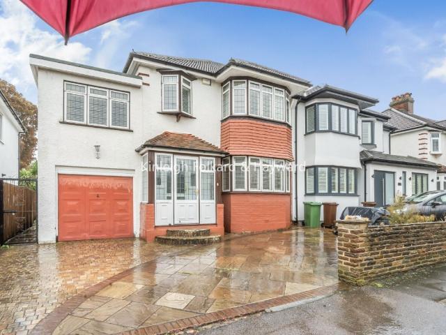 Sherwood Way, West Wickham BR4, 4 bed detached house to rent, £3,100 pcm | PrimeLocation