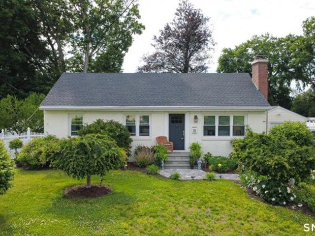 Sherwood Cir, Manchester, Home For Sale
