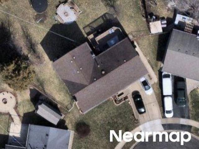 Sherwood Cir N