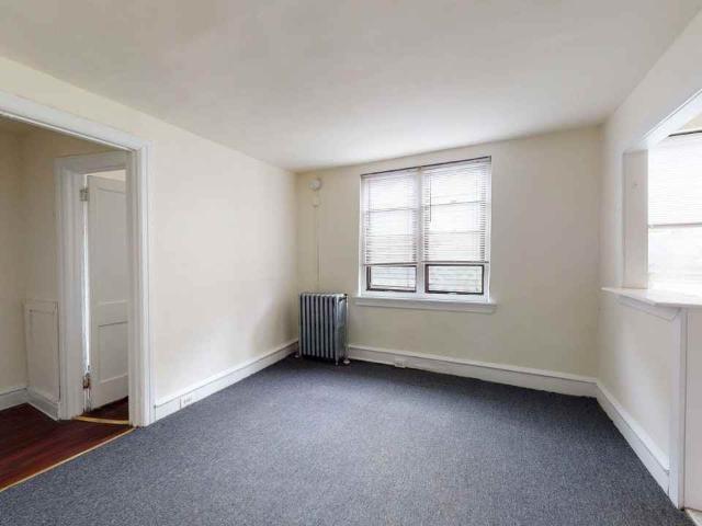 Sherwood Court Apartments Studio Apartment for Rent at 4417 Pine St, Philadelphia, PA 19104 Spruce Hill