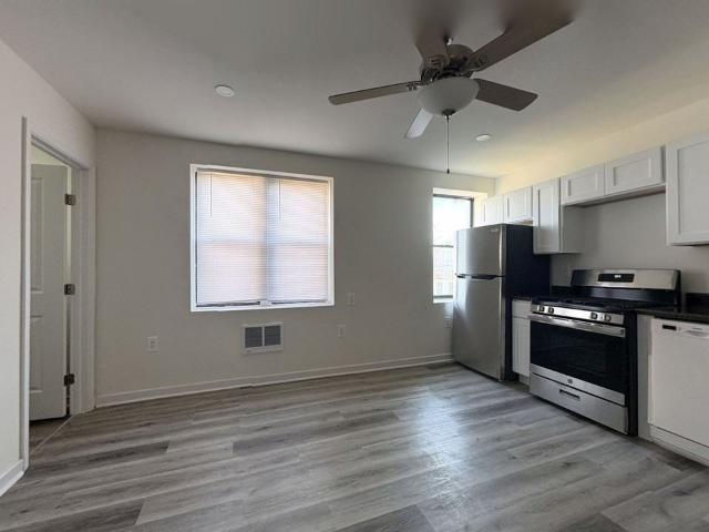 Sherwood Court Apartments Studio Apartment for Rent at 4417 Pine St, Philadelphia, PA 19104 Spruce Hill