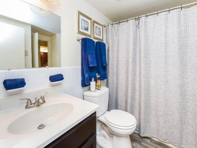 Sherwood Crossing Apartments and Townhomes 2 Bedroom Apartment for Rent at 3400 Red Lion Rd, Philadelphia, PA 19114 Northeast Philadelphia