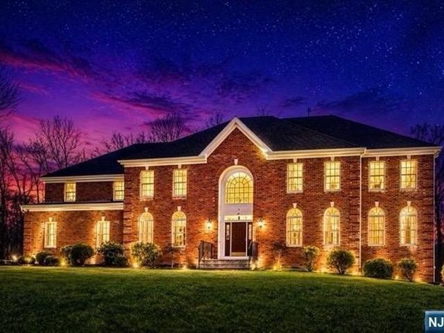 Sherwood Ct, Morris Township, Home For Sale