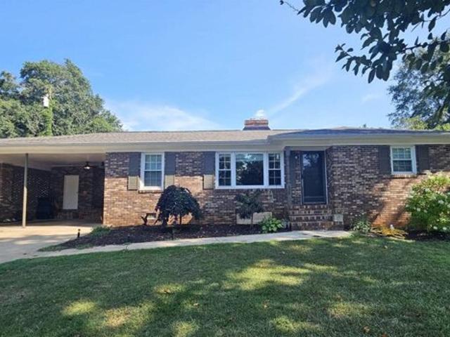 Sherwood Dr, Seneca, Home For Sale