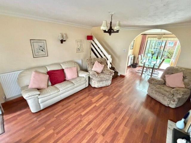 Sherwood Drive, Brierley Hill DY5 1UW