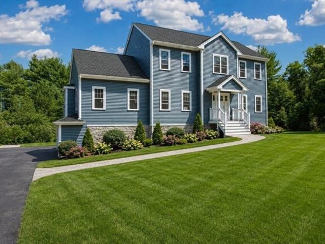 Sherwood Ln, Lakeville, Home For Sale