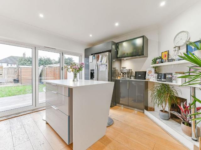 Sherwood Park Road, Mitcham CR4, 4 bed terraced house to rent, £3,200 pcm | PrimeLocation