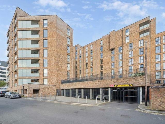 Sherwood Road, Harrow HA2 1 bed flat to rent £1,700 pcm £392 pw