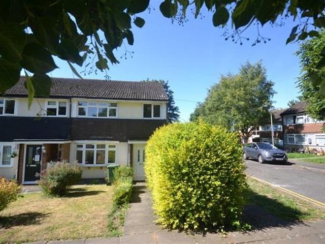 Sherwoods Rise, Harpenden 3 bed house to rent £2,250 pcm £519 pw