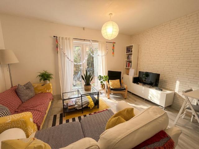 Sherwin Road 6 Bed Ex Bills, Lenton. 6 bed house to rent £3,076 pcm £710 pw