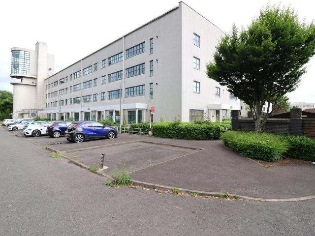 Shieldhall Road, Glasgow, G51 2 bed apartment to rent £1,050 pcm £242 pw