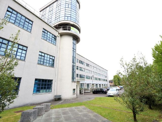 Shieldhall Road, Glasgow, G51 2 bed flat to rent £1,145 pcm £264 pw